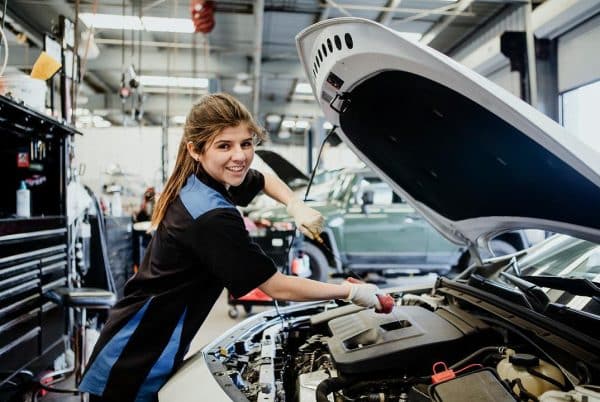 AUR30620 Certificate III in Light Vehicle Mechanical Technology - Axial ...