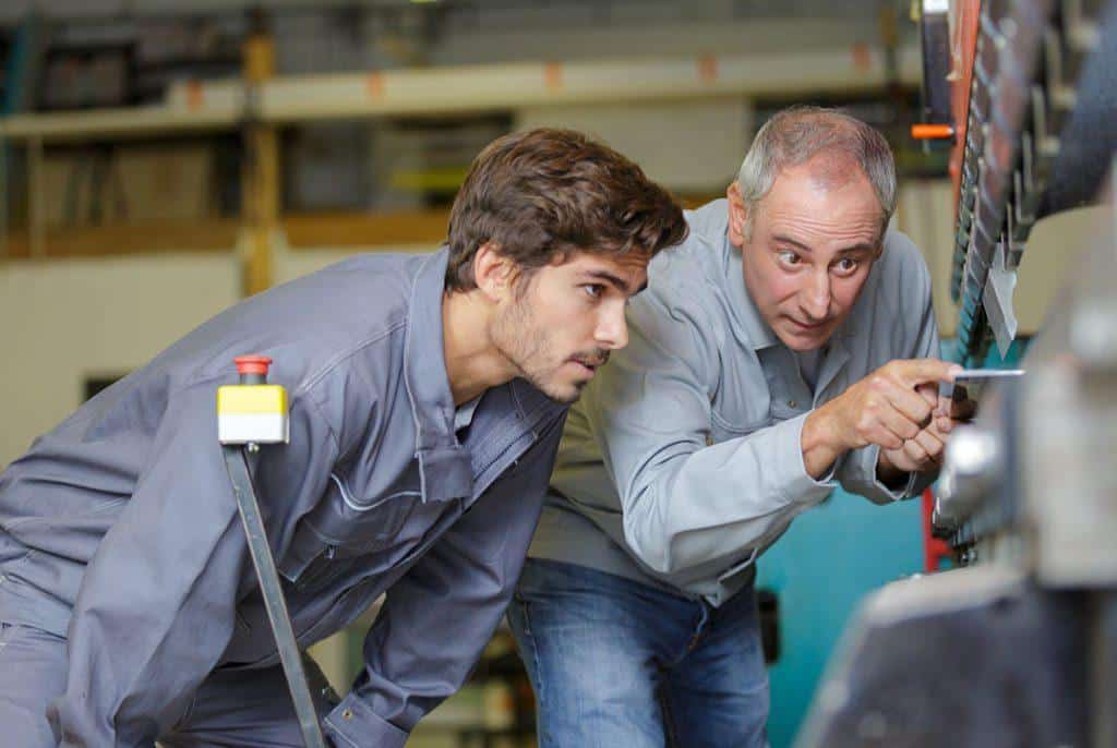 MEM30205F Certificate III in Engineering – Mechanical Trade (Machining ...